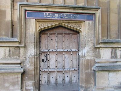 Explore Oxford's Heritage: A Remarkable In-App Audio Tour book in Oxford for 10 € | WeGoTrip