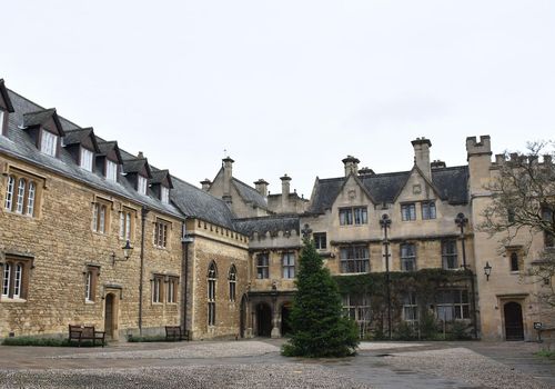 Uncover Oxford's Legacy: In-App Audio Tour book in Oxford for 10 € | WeGoTrip