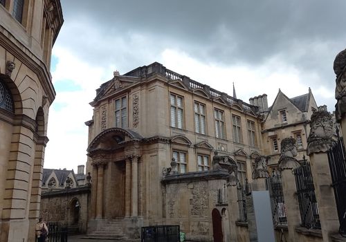 Uncover Oxford's Legacy: In-App Audio Tour book in Oxford for 10 € | WeGoTrip