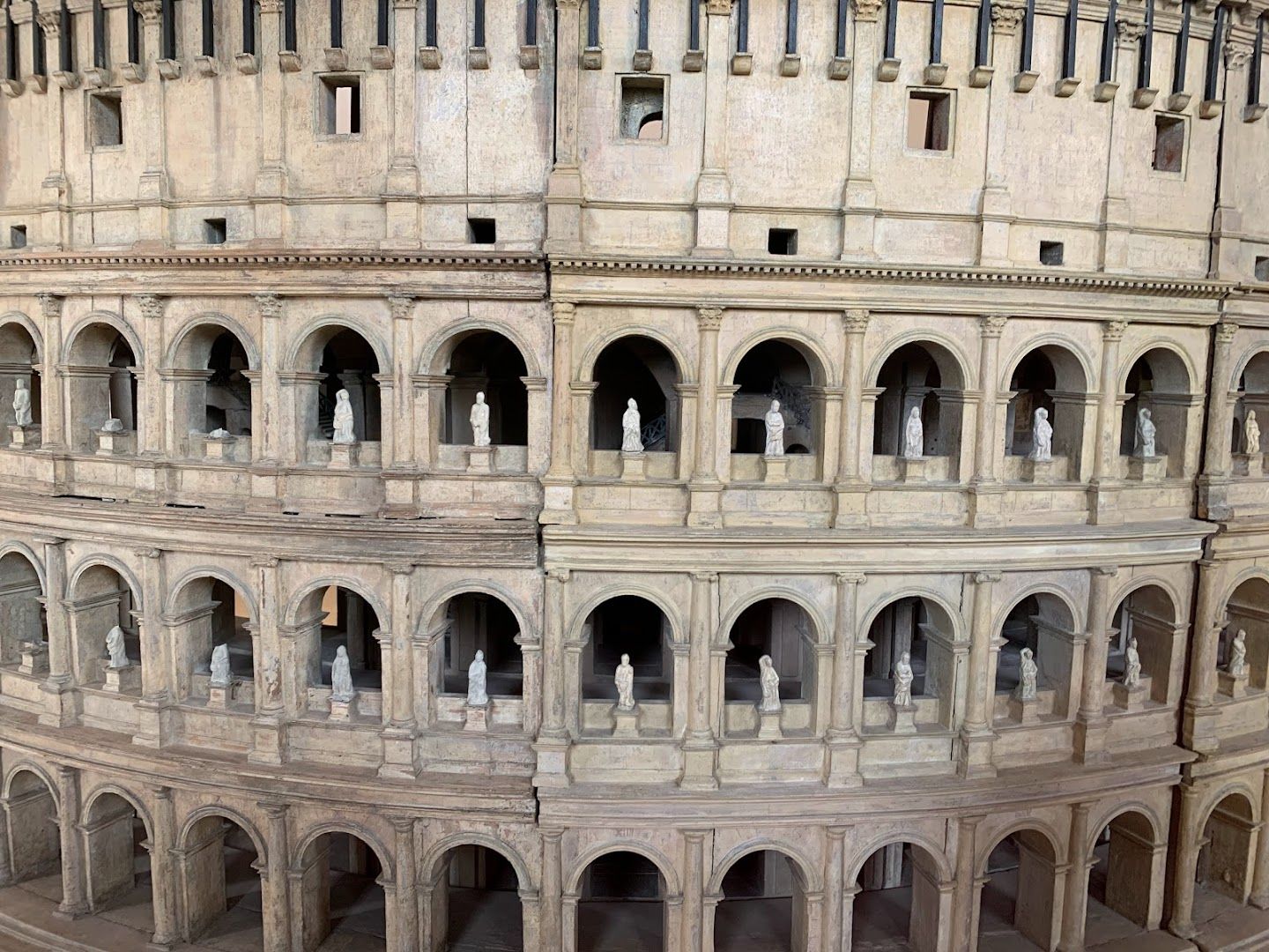 Explore Ancient Rome: In-App Audio Tour of Empire's Heart book in Rome ...