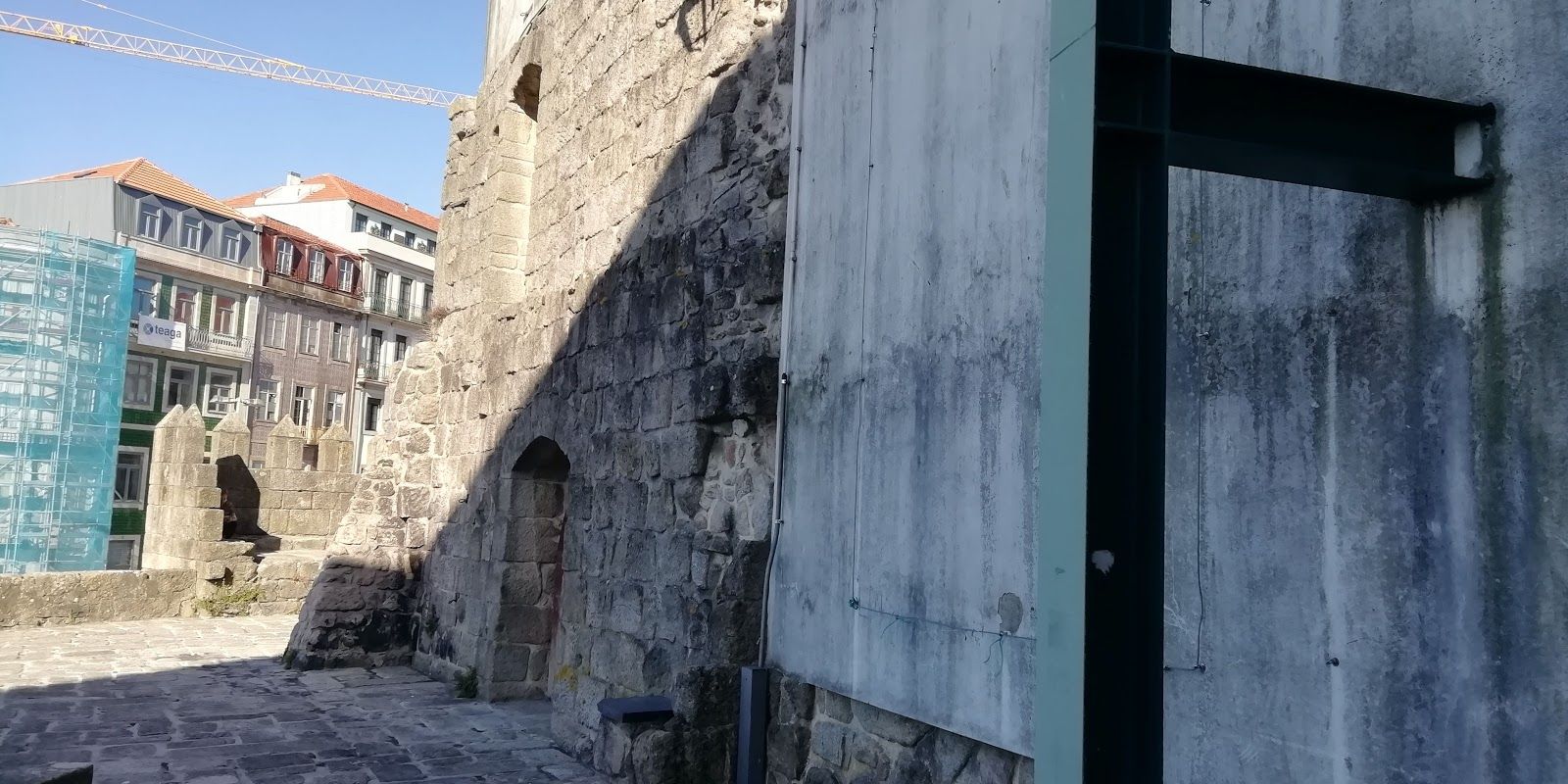 Uncover Hidden Gems: Porto's Secret Spots - In-App Audio Tour book in ...