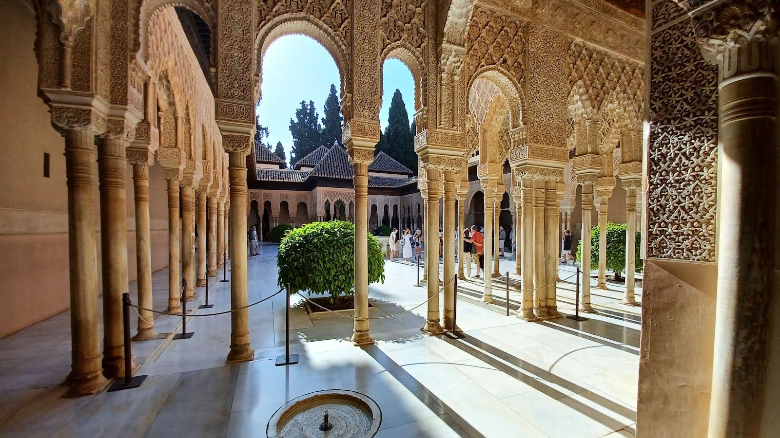 Unlock Alhambra's Secrets: In-App Audio Tour book in Granada for 10 € | WeGoTrip