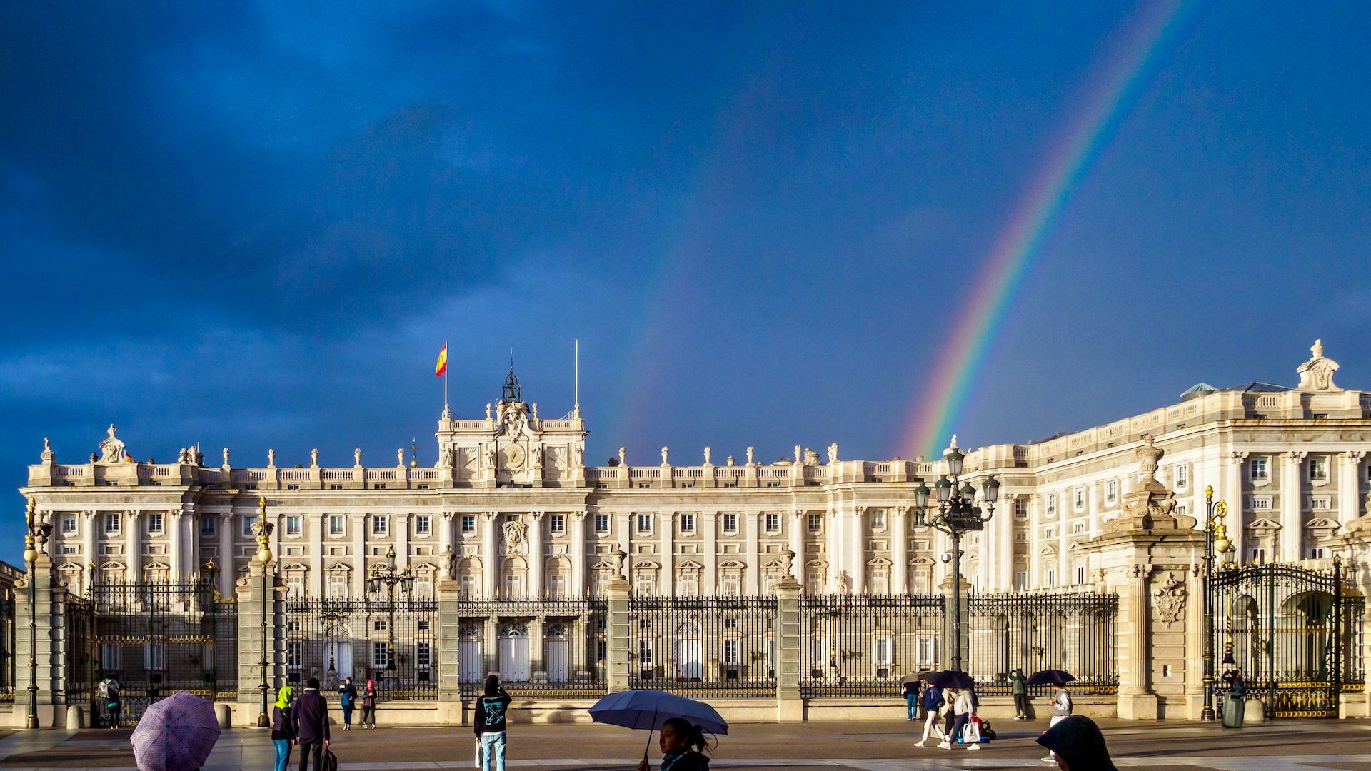 Royal Palace of Madrid & Gardens In-App Audio Tour (Without a Ticket ...